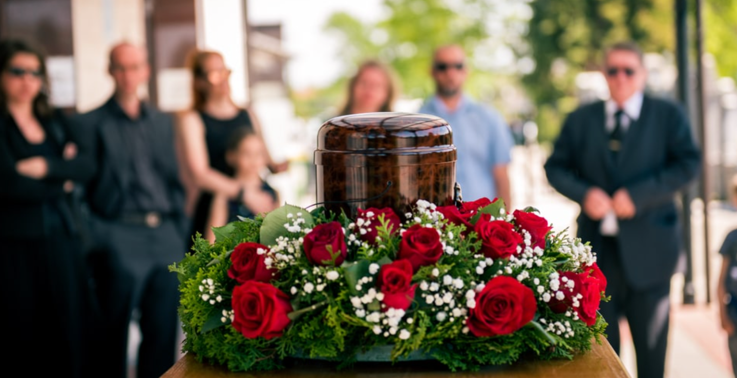 Personalized Graveside Services: 12 Unique Ideas – Celebrate & Remember ...